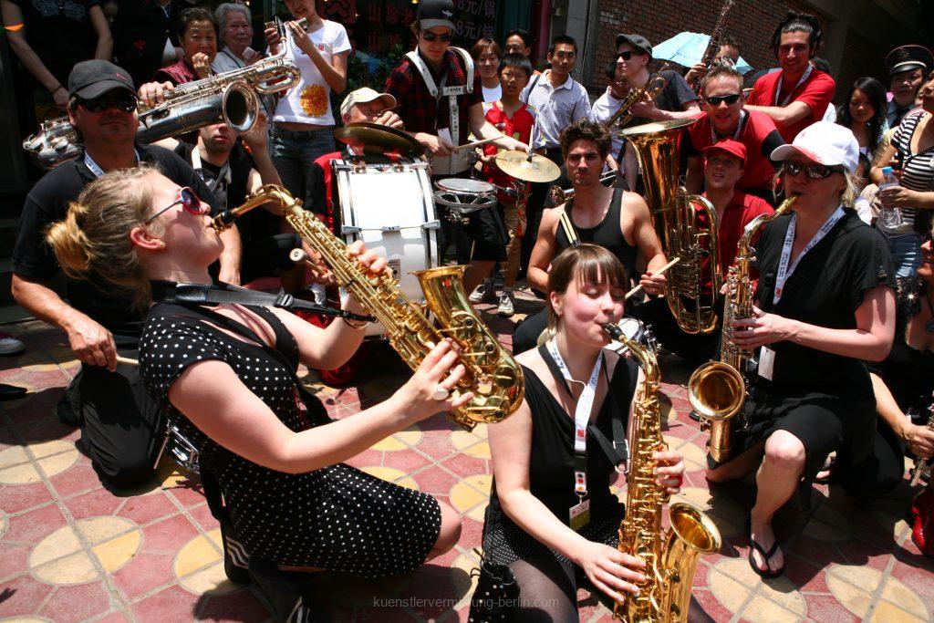 Mobile-Bands-flanierende Bands-Marching-Bands – Künstlervermittlung Berlin